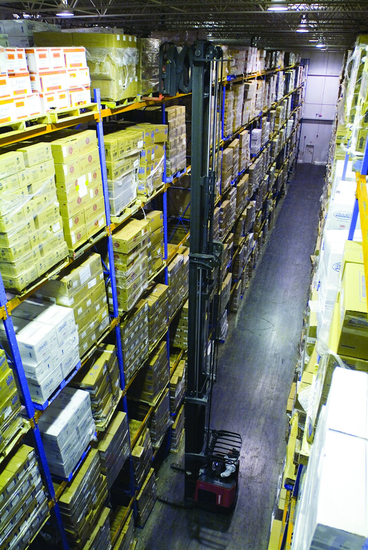 Lift Trucks For Cold Storage | Food Logistics
