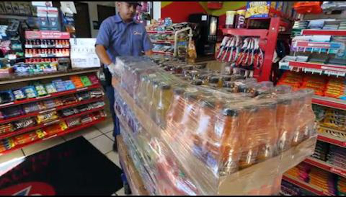 Rehrig Pacific Company - EZ PAL (Geo Box) Delivery System | Food Logistics