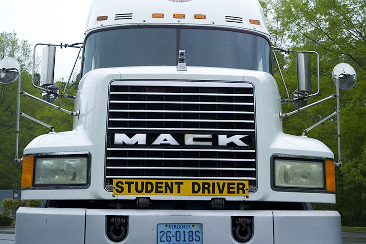 FMCSA Proposes Training Standards For Entry-Level Commercial Drivers ...