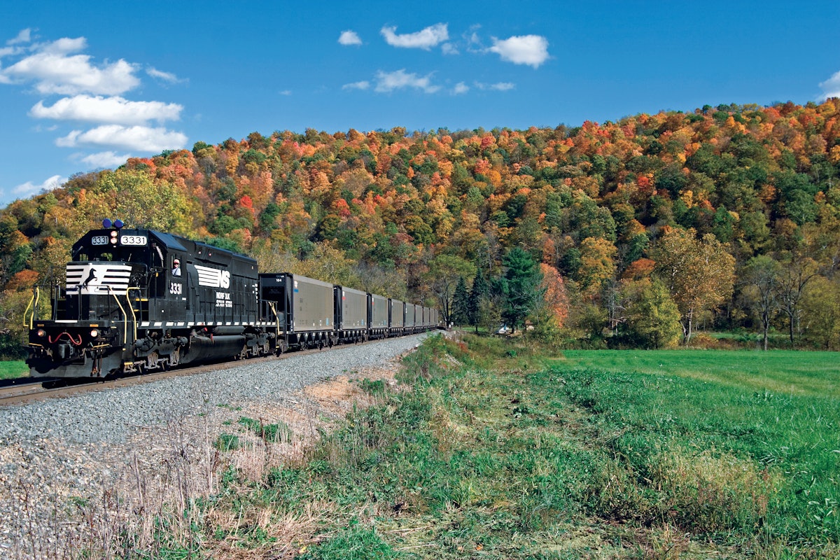 Norfolk Southern, BLET, SMART-TD to Launch Pilot Railroad Safety Program | Food Logistics