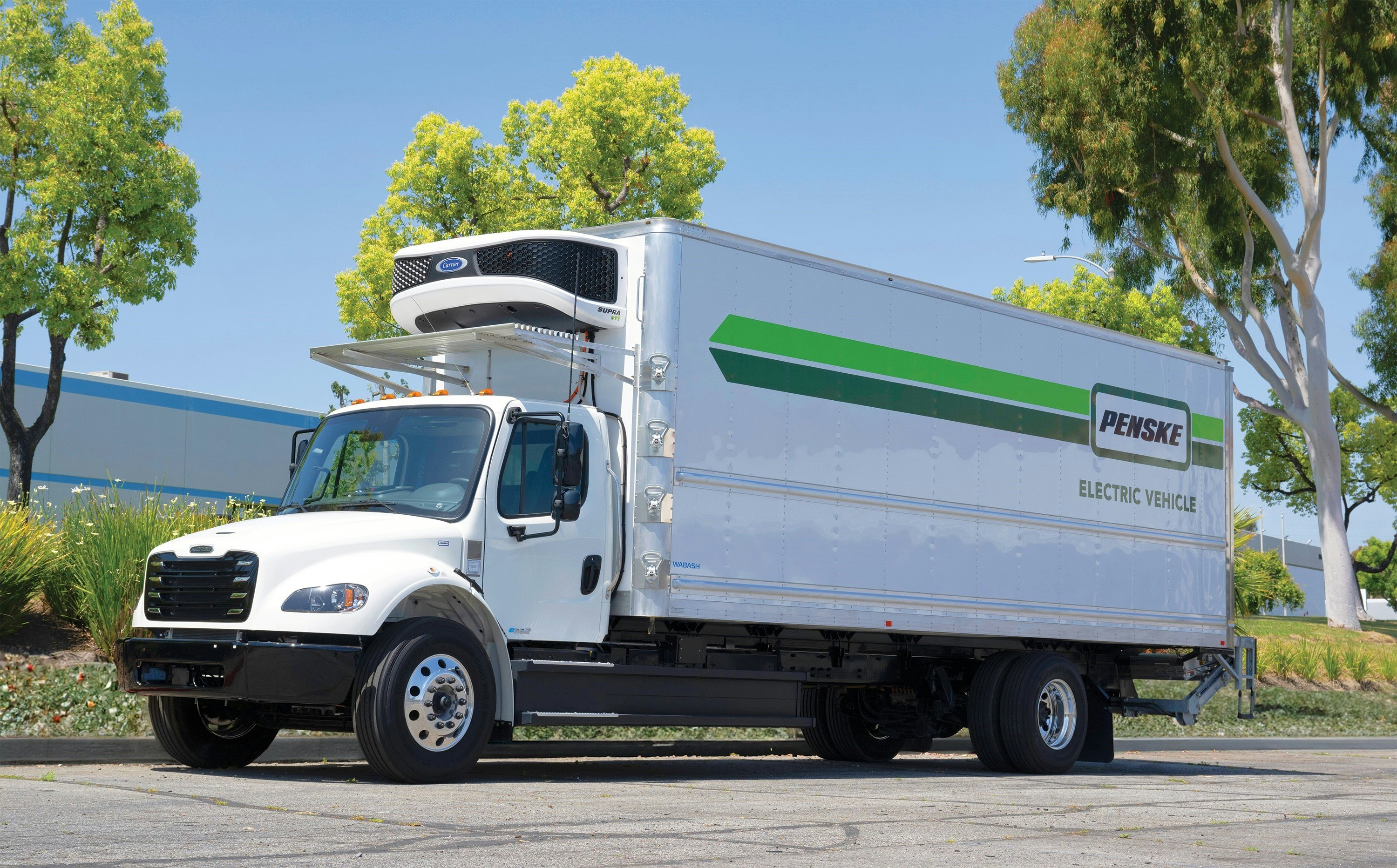 Penske Daimler Truck North America Carrier Transicold Introduce All Electric Refrigerated Truck for Leasing Customers Food Logistics