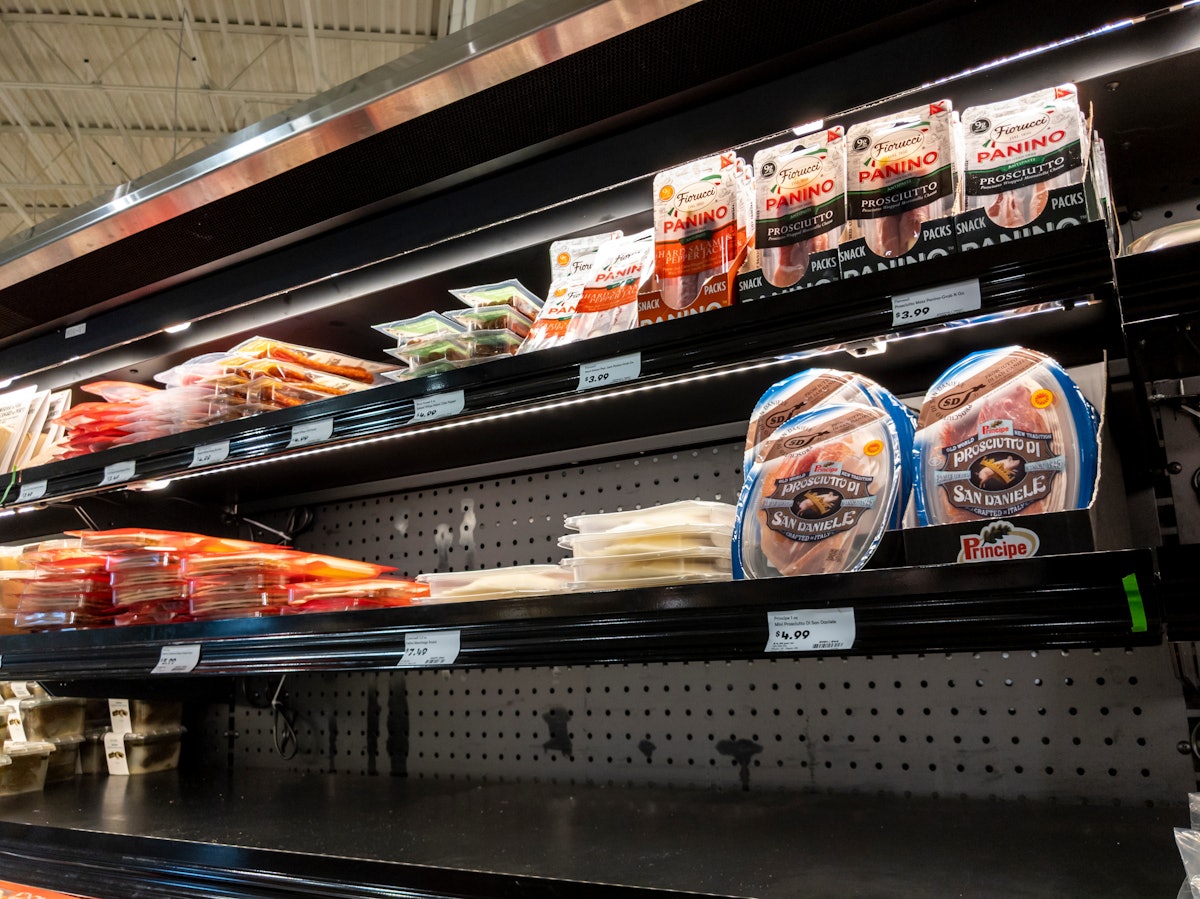 Farm to Fork: Food Chains Optimize the Seasonal Rush | Food Logistics